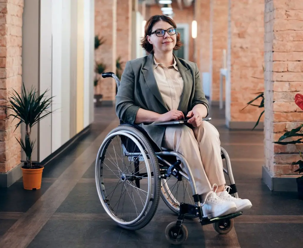 Living With A Disability: 5 Major Benefits Of Live-In Care