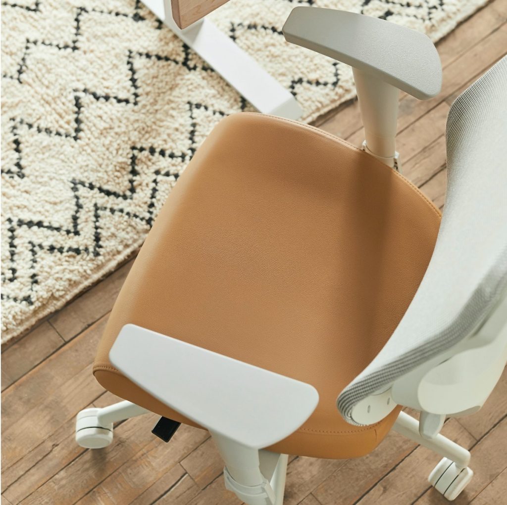 How You Can Leverage Technology to Help Relieve Back Pain